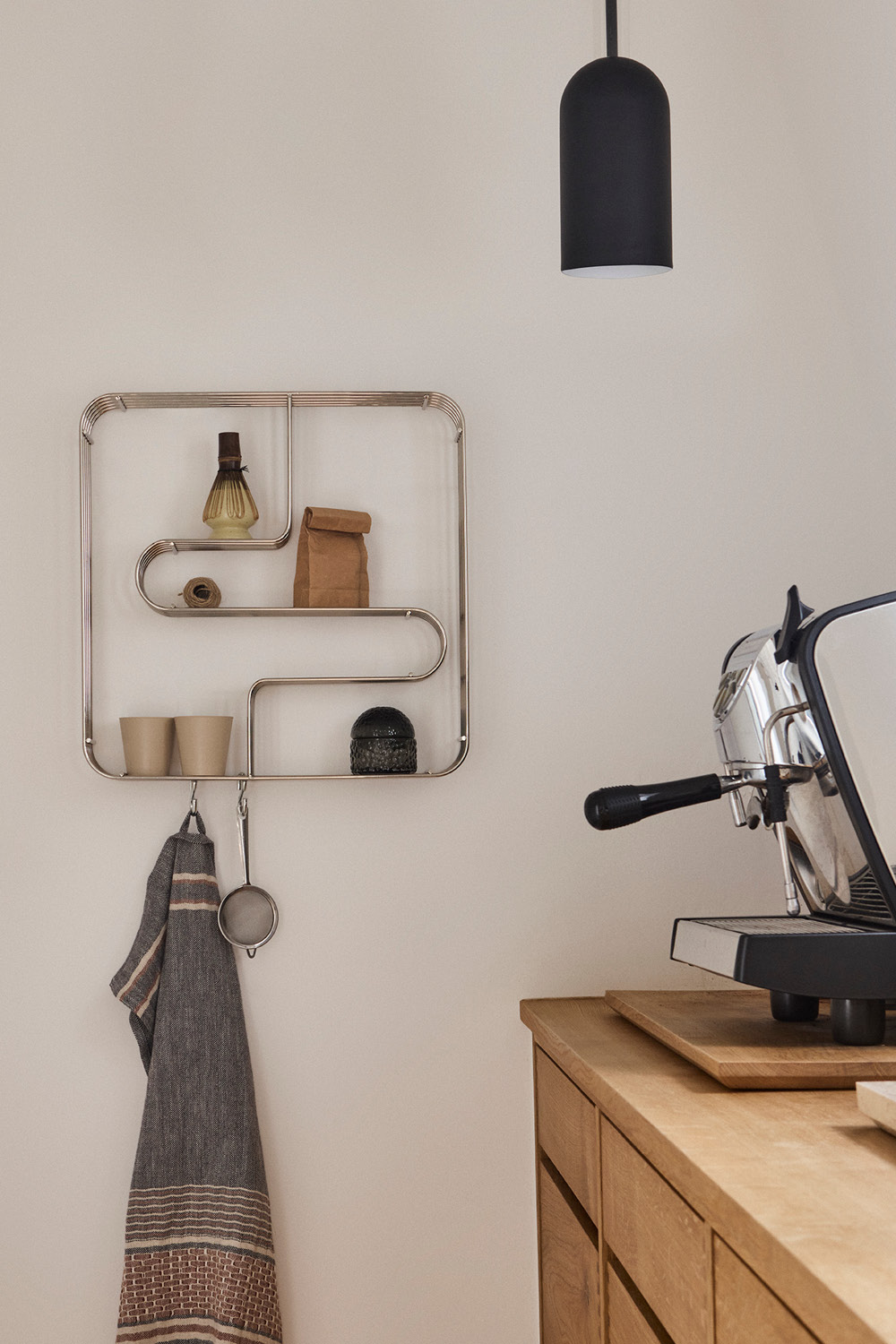 CURVA square display shelf